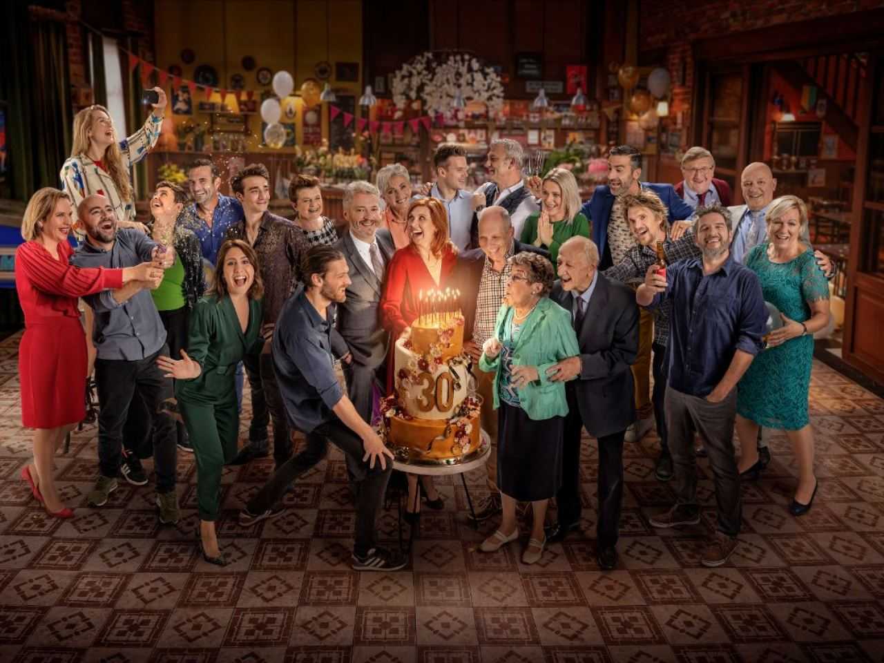 Dat gaat vonken geven: Dit is de nieuwe slechterik in ‘Familie ...