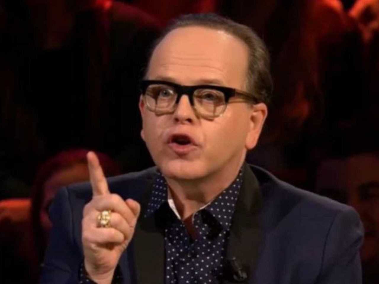 Marc-Marie deelt serieuze sneer uit aan deelneemster Expeditie Robinson ...