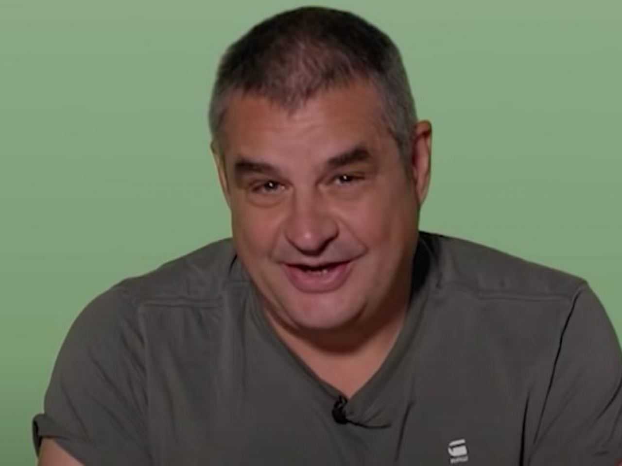 Frank Lammers haalt hard uit naar Nederland: “Van hen kunnen wij nog ...