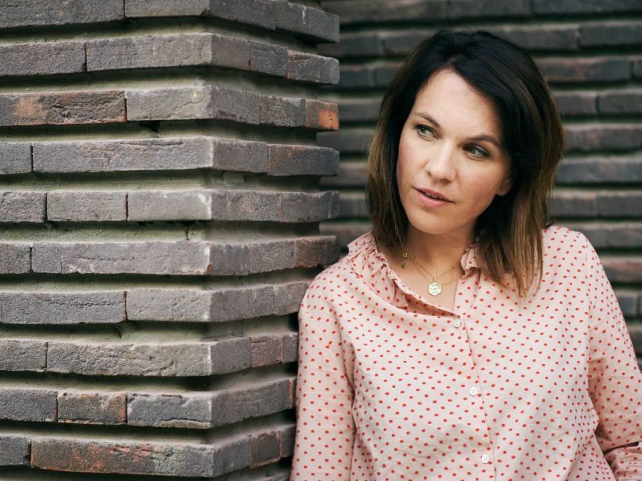 Volger niet opgezet nadat Siska Schoeters lingeriefoto deelt ...