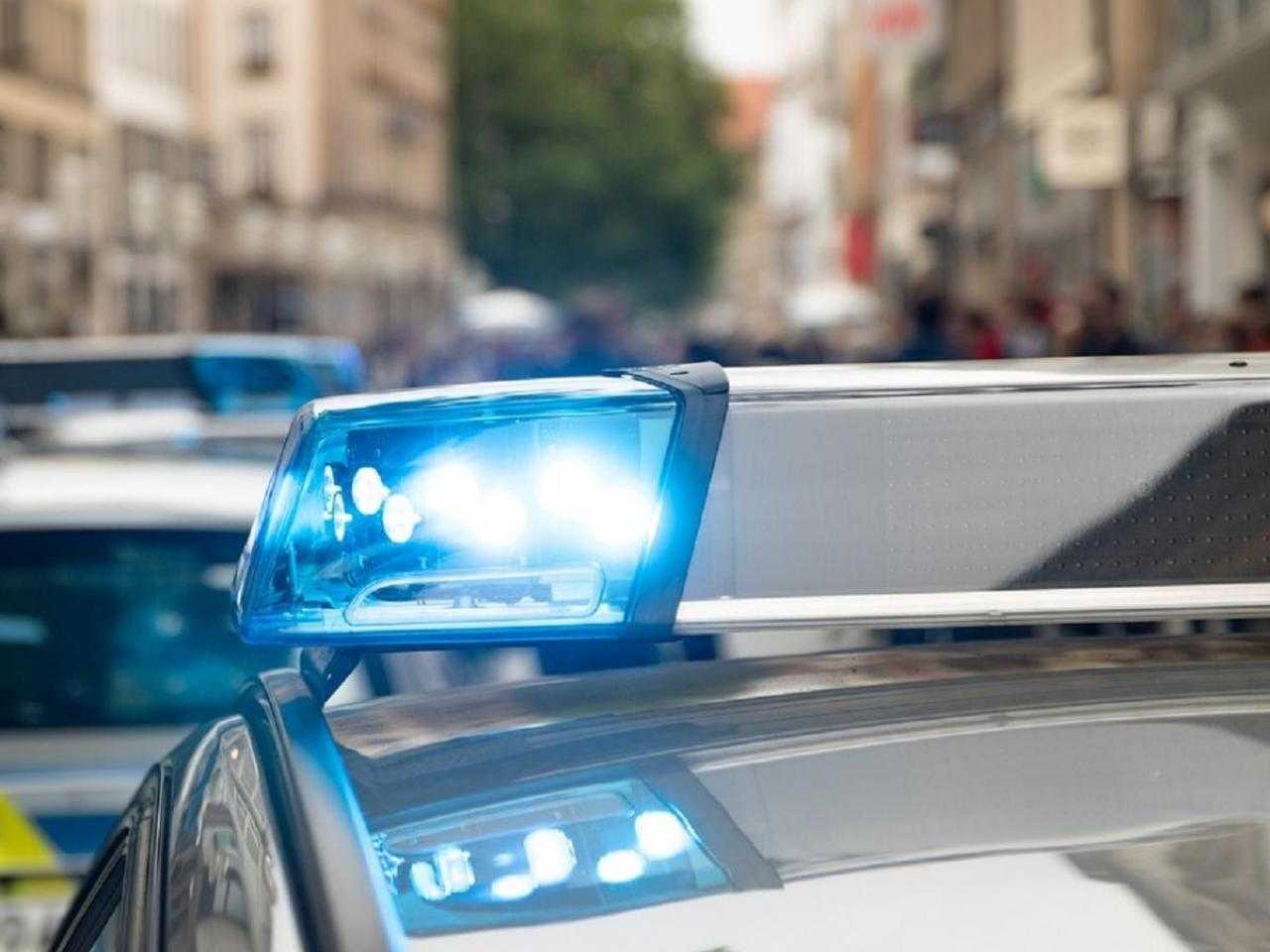 Vreselijk: Meisje (13) steekt twee leerkrachten en leerling neer op de ...