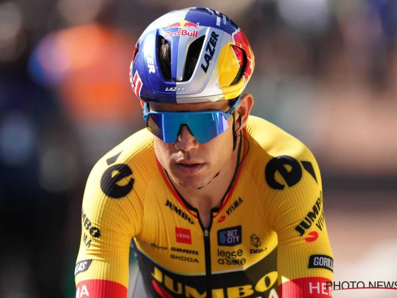 Ploegmaat zege opnieuw cadeau doen? Wout van Aert spreekt klare taal ...