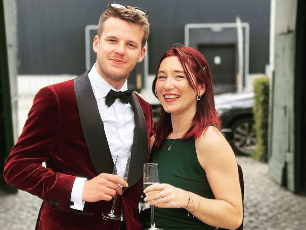 “Wat een mooi gezinnetje”: ‘Familie’ - acteur Yanni Bourguignon stelt ...