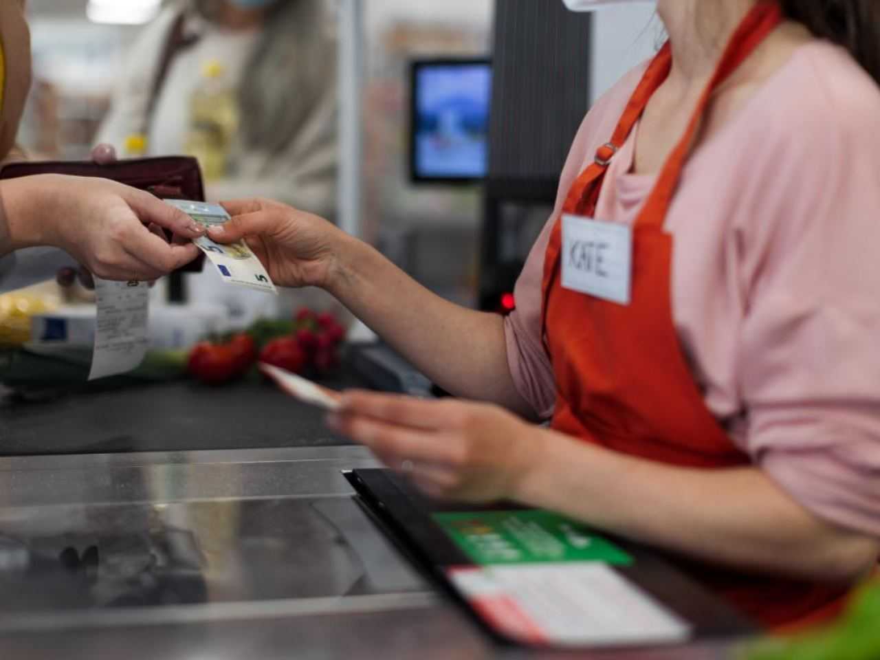 Kassierster geeft belangrijke tip: "Ik merk dat veel klanten dat niet ...