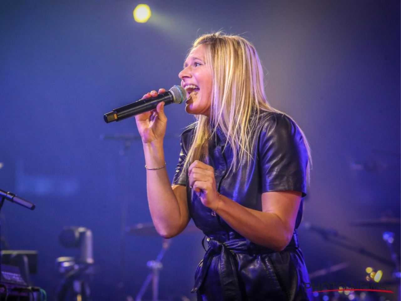 Nathalie Meskens verzwijgt het niet meer over haar vader: “Niemand ...