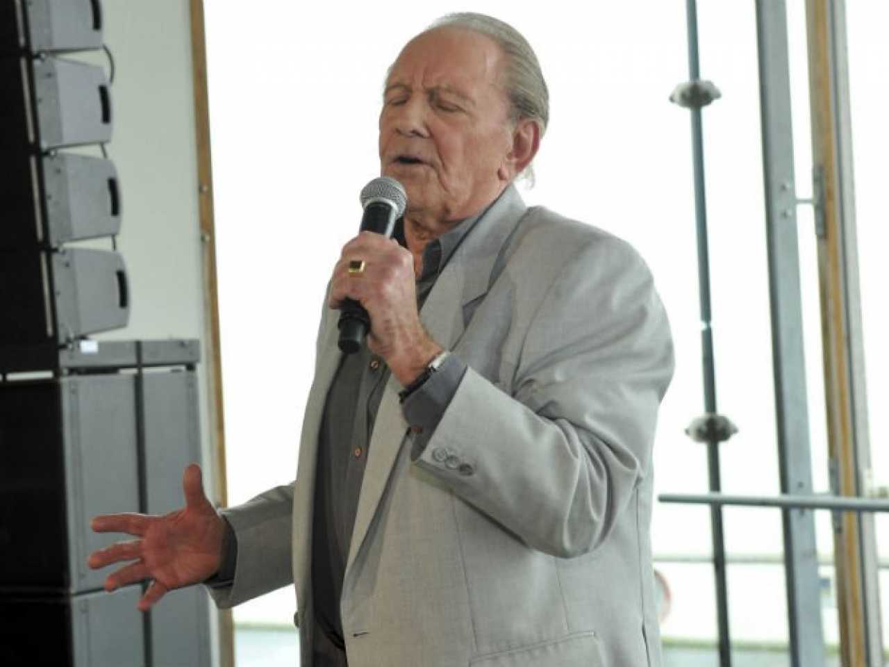 Het gaat niet goed met Jimmy Frey: "Soms zou ik door het venster willen ...