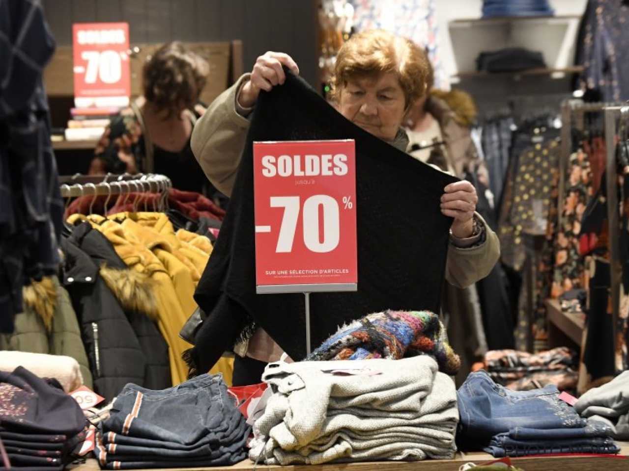Volgens Mode Unie koop je deze kleren beter niet: "Die rommel is op ...