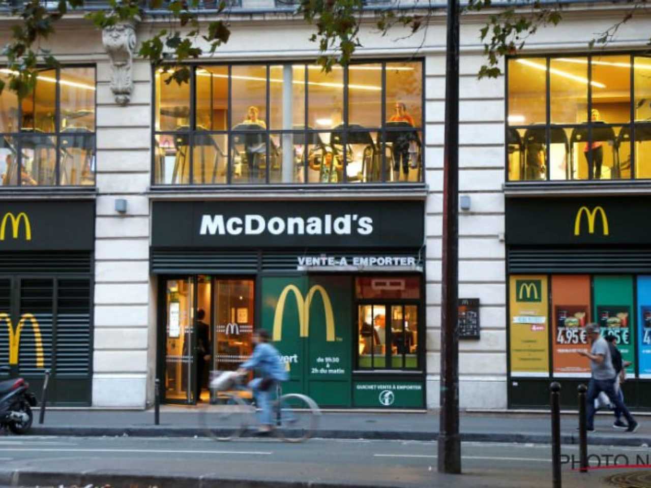 Buurt protesteert tegen komst van nieuw restaurant McDonald’s | Redactie24