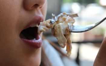 Experten herzien hun mening: Zo veel eieren mag je per week eten ...